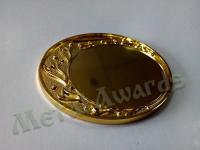 China Custom Engraved Medals for Children 50mm Shiny Gold Plating Zinc Alloy Die Cast for sale