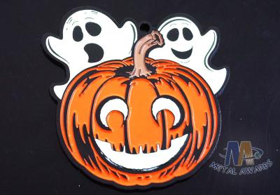 China Custom Glow in the Dark Medals 63.5mm Zinc Alloy Halloween Design for Events for sale