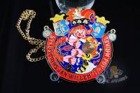 China Custom Non Toxic Zinc Alloy Medals Gold Silver Bronze 50mm Diameter with Chain for Bulk Buy for sale
