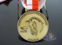 China Custom Horse Design Gold Medal 60mm Die Cast Soft Enamel Award for Races for sale