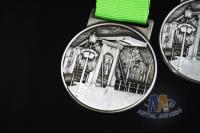 China Custom 3D Die Struck Metal Award Medals for Marathon School Events with Printed Ribbon for sale