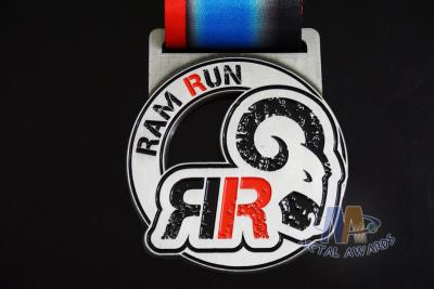 China Custom Diecast Finisher Medals Zinc Alloy 3mm Thickness for Running Events for sale