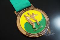 China Custom 3D Sports Award Medals 60mm Zinc Alloy Die Cast with Blue Ribbon for sale
