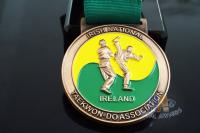 China Custom 3D Sports Award Medals 60mm Zinc Alloy Die Cast with Blue Ribbon for sale