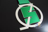 China Custom Epoxy Soft Enamel Sports Medals 80mm Round Zinc Alloy Die Cast with Ribbon for sale