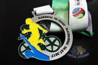 China Custom Zinc Alloy Award Medals 60mm 3mm Gold Plating Cut Out Design Glitter Color for sale