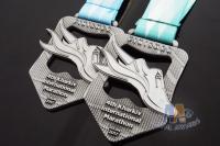 China Custom Antique Silver Sports Medals 76.2mm Die Cast Zinc Alloy with Full Color Ribbon for Marathon 10K 5K for sale