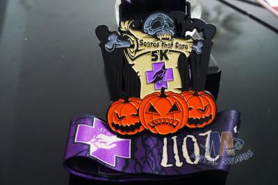 China Custom Sports Award Medals 75mm Zinc Alloy Die Cast with Black Nickel Plating and Soft Enamel for sale