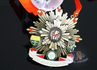 China Custom Antique Gold Plating Sports Medallion 80.5mm Zinc Alloy Die Cast with Ribbon for sale