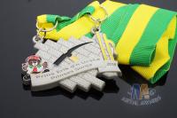China Custom Sports Medals Zinc Alloy 40mm Die Casting Racking Enamel Medals with Yellow Green Ribbon for sale
