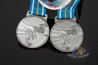 China Custom 3D Skiing Medal Antique Silver Plating 60mm Zinc Alloy Award for sale
