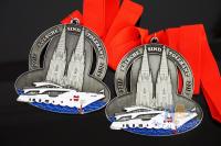 China Custom Die Cast Zinc Alloy Medals 70mm 3D Effect Glitter Colors for Carnival Gifts for sale