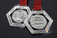 China Custom Sports Running Medals 70mm Zinc Alloy Die Cast Marathon 5k 10k Awards for sale