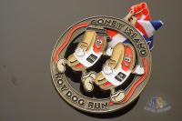 China Custom Marathon Racing Metal Awards Medals Cut Out Effect Zinc Alloy 2-5mm Thick Red White Blue Ribbon for sale