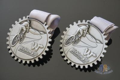 China Custom Cycling Sports Medal 70mm Die Cast Zinc Alloy Antique Silver Plating for sale