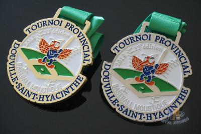 China Custom Round Baseball Metal Award Medals 76.2mm Shiny Silver Die Cast Soft Enamel for sale