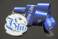 China Custom Sports Medals 60mm Zinc Alloy Die Cast Metal Medallion with Ribbon for Baseball Events School Awards for sale