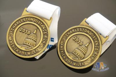 China Custom Kids Metal Marathon Medals 60mm 4mm Die Cast Gold Medallions for sale