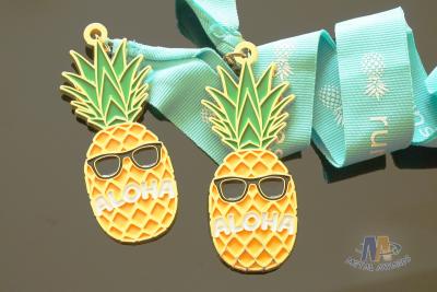 China Custom Zinc Alloy Sports Football Racing Award Medals 80mm for School Kids for sale