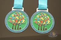 China Custom Zinc Alloy Sports Medals 80mm Die Cast Running Marathon Medals for sale