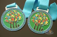 China Custom Zinc Alloy Sports Medals 80mm Die Cast Running Marathon Medals for sale