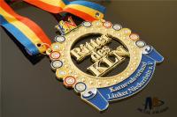 China Custom 3D Embossed Metal Award Medals 88.9mm Shiny Gold Center Cut Out for sale