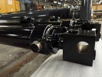 China Rod End Ported Telescopic Hydraulic Cylinder 2350mm Stroke With Hard Chrome Plated Steel for sale