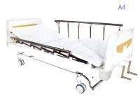 China Dual-Layer Manual Nursing Bed 2150x1080mm with Crank Adjustments for Hospital Care for sale