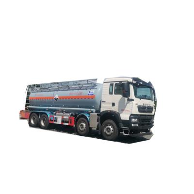 China HOWO 8x4 17.6CBM Fuel Delivery Tank Truck chemical truck With Pump 80km/h for sale