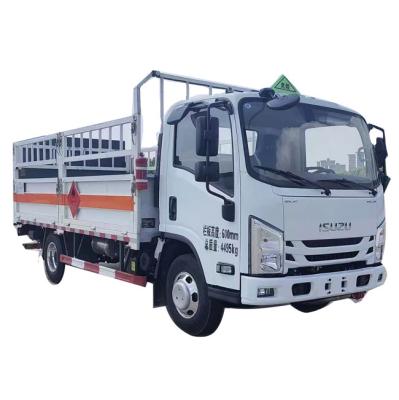 China ISUZU 4X2 8 Tons Load Fence Cargo Truck Single Row Seat For Dangerous Goods for sale