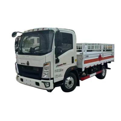 China HOWO 4X2 8 Tons Load Gas Cylinder Transport Truck Euro III Standard 2 Axle for sale