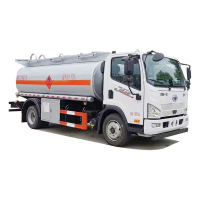 China Factory Price 4wd Truck 6ton Oil tank Truck off Road 4x4 Fuel Tanker Truck for sale