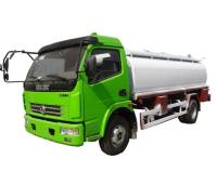 China Dongfeng 4x2 5000 Liters Fuel Tanker Truck Right Hand Drive Manual Transmission for sale