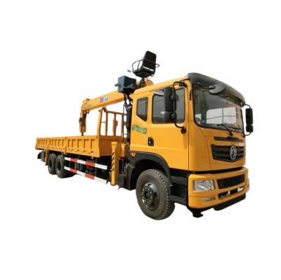 China Dongfeng 25ton cummins Engine 245 Horsepower 6X4 10m Truck-mounted Crane for sale