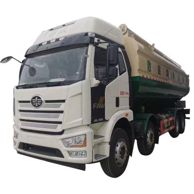 China High Quality FAW 6X2 15 Tons Bulk Extruded Feed Truck 32cbm Bulk Feed Truck for sale