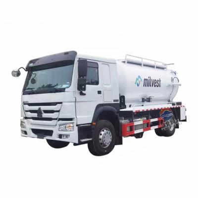 China SINOTRUCK 14000   Liters  Sewage Suction Truck With 226 hp      High-pressure Cleaning Truck for sale