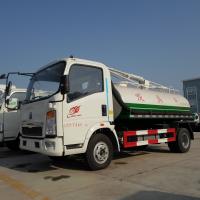 China HOWO 4X2 Fecal Suction Truck 4000 Liters Euro II Suction Sewage Truck for sale