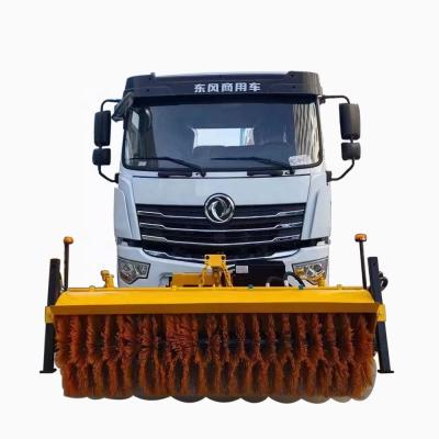 China Dongfeng 4x2 Snow Removal Truck Road Street Sweeping Truck 8 Speed Transmission for sale