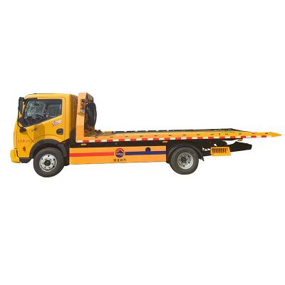 China Dongfeng DFAC diesel Mini Wrecker Towing Trucks 4x2 Rollback Flatbed Wrecker Tow Kit Truck for sale