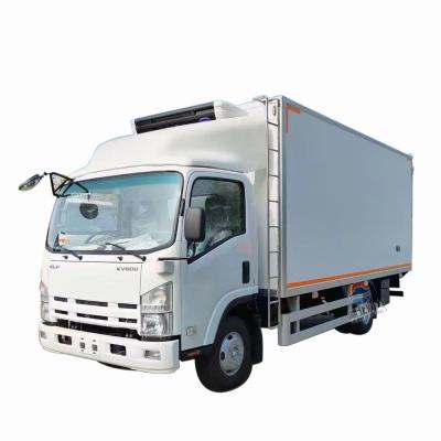 China KV600    Chilled Lorry   Insulated Truck  Refrigerator Truck    Freezer for sale