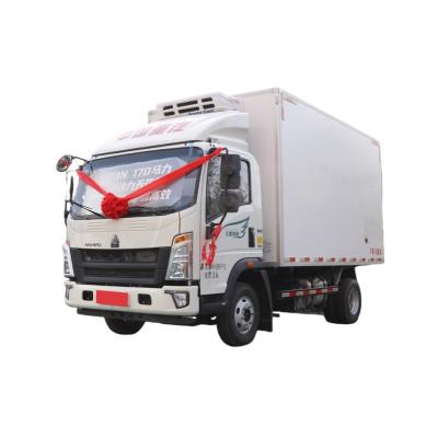 China SINOTRUK HOWO Titans 170 Horsepower 4X2 4m Refrigerated Truck (National One to Six) for sale