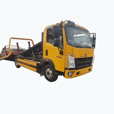 China Sinotruk HOWO 5 Tons Road Wrecker Truck Obstacle Tow Tractor Manual Transmission for sale