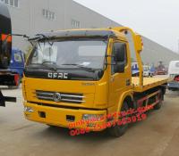 China 4Tons Wrecker Tow Truck With Crane , Euro 4 Platform Towing Trucks 90Km/h for sale