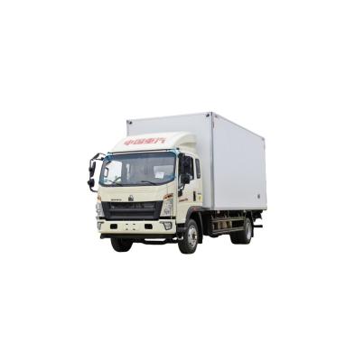 China China Sinotruk HOWO 190HP 4*2  Diesel Refrigerated Container Truck 4.7 Meters Food Freezer Truck Refrigerator Truck for sale