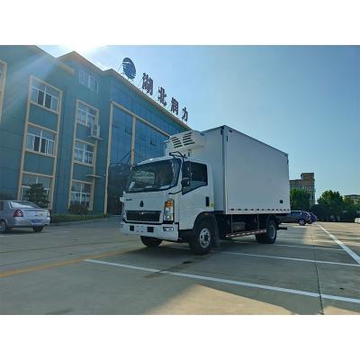 China SINOTRUK Refrigeration Unit Truck 4x2 5ton Euro 3 SCS5043XLC for sale