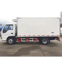 China Dongfeng 4X2 5000 Kg Refrigerated Box Truck , Reefer Delivery Truck 99km/h Max Speed for sale