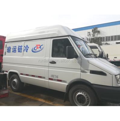 China Diesel Fuel 4X2 Refrigerated Box Truck Freezer Van Truck For Meat And Fish In Dubai for sale