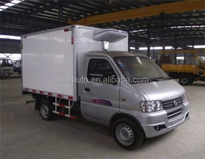 China Mini Dongfeng 60hp 4x2 Refrigerated Truck DFA1020FJ12QA Six Wheeler for sale
