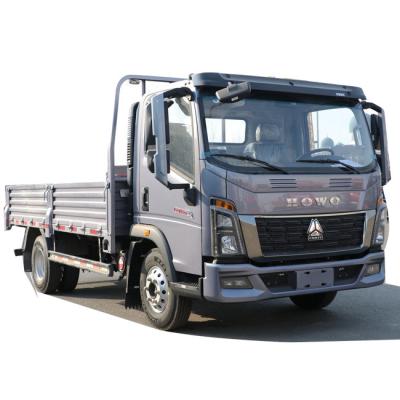 China Customized New Type HOWO 4X2  Van Trucks Cargo Van Truck With 4.15 Meter Single Row Panel for sale