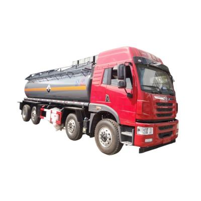 China Qingdao Jiefang 260 Horsepower 8X2 Total Weight 31 Ton Volume 18.1 Cubic Meter Chemical Liquid Transporter (Chengliwei Brand) for sale